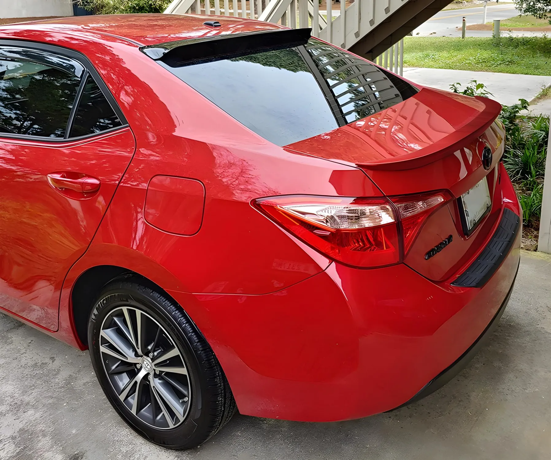 PRO Design Roof Spoiler / Rear Window Visor for 2016 Toyota Corolla